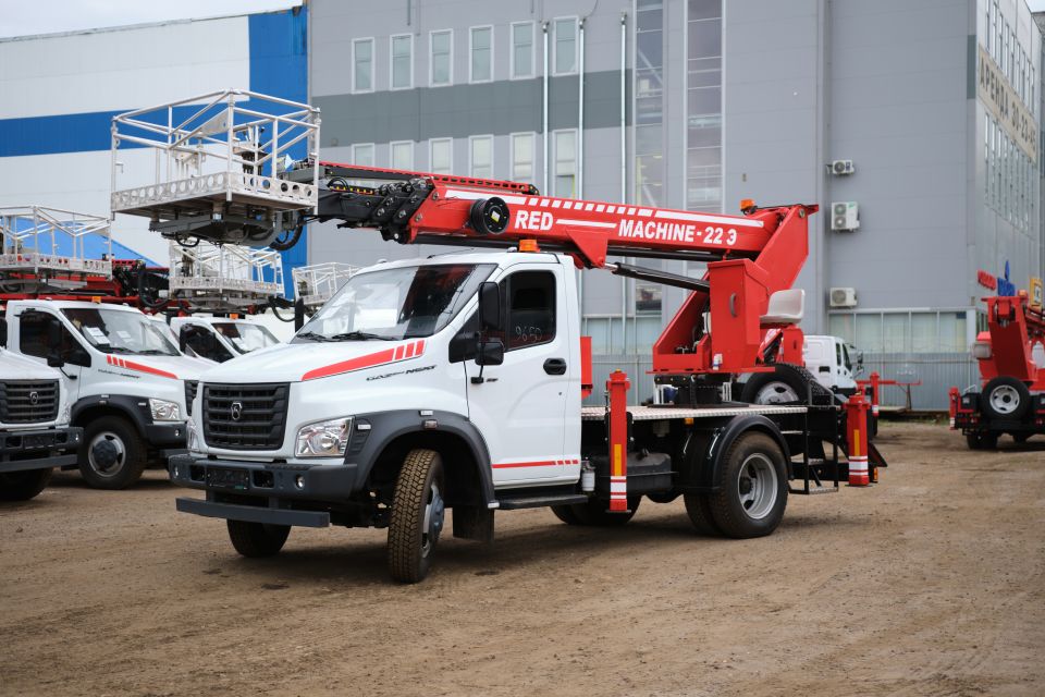 Купить Автогидроподъемник Red Machine/18 на базе ГАЗ C41R13 ...
